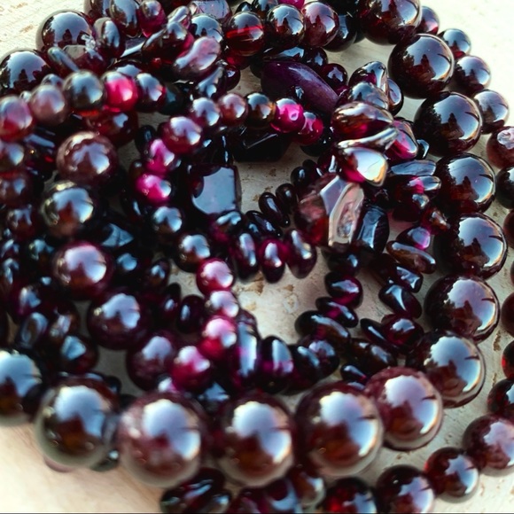 Bead & Boujee | Jewelry | Natural Dark Red Garnet Gemstone Mixed Bead ...